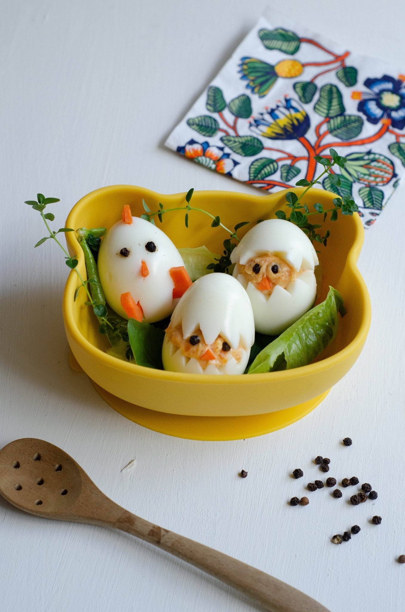Hatch Up Some Fun with Egg Chicks and Roosters: A Perfect Easter Snack