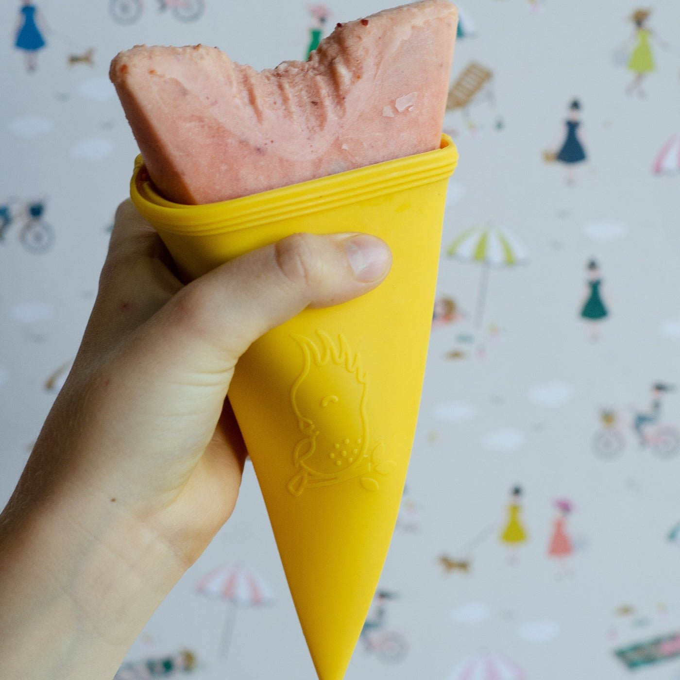 Sunnie Ice 🧊 Blocks - Pastel Pop | Make your own pyramid-shaped ice blocks