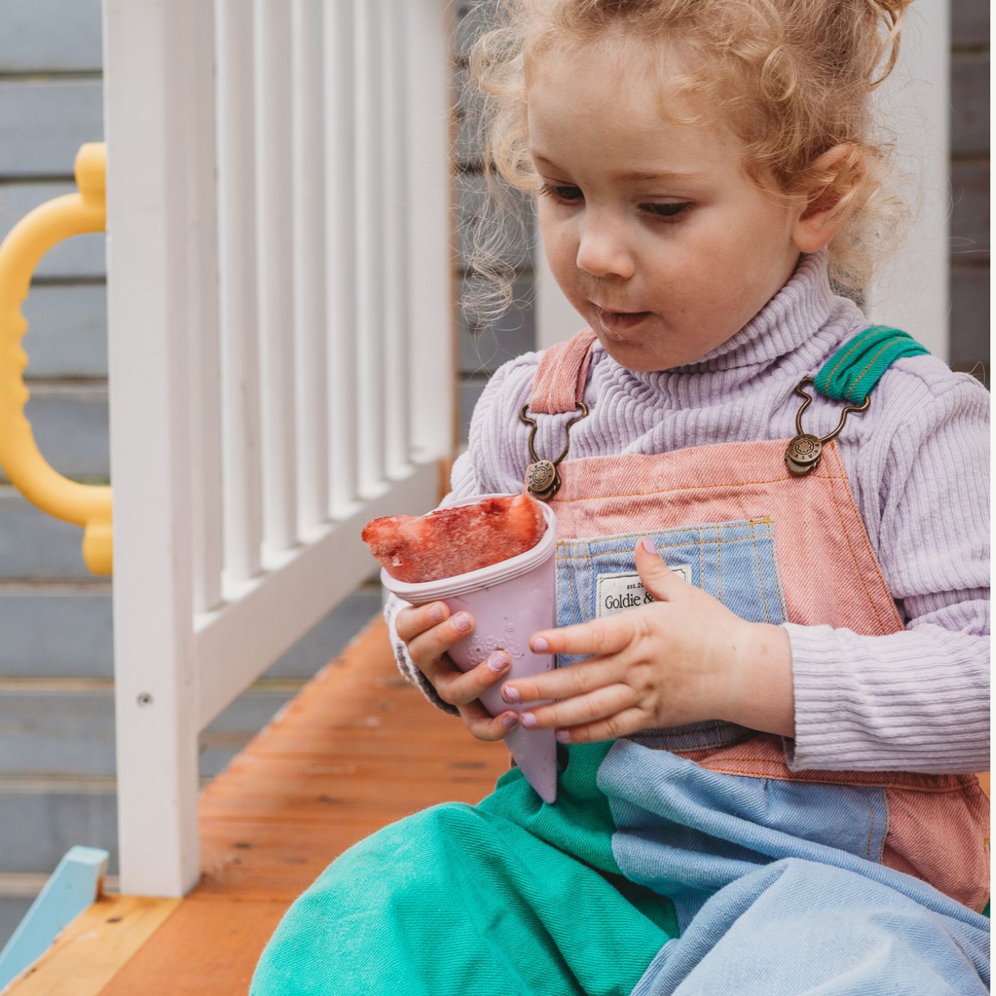 Sunnie Ice 🧊 Blocks - Pastel Pop | Make your own pyramid-shaped ice blocks